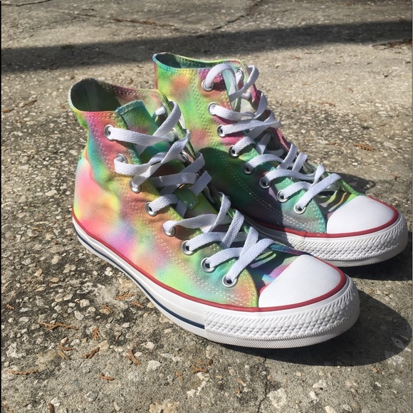 tye dye converse